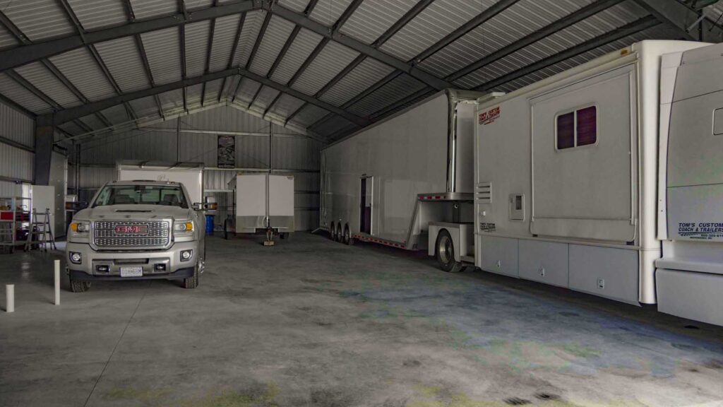 Race Car Shop and Garage in Missouri - 40 x 60 - Great Western Buildings